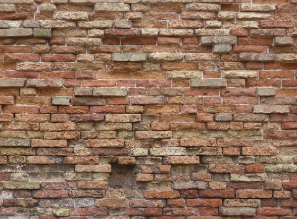 worn brick wall 0030 - Texturelib