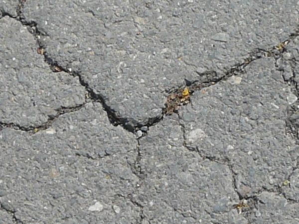 road with cracking texture 0035 - Texturelib