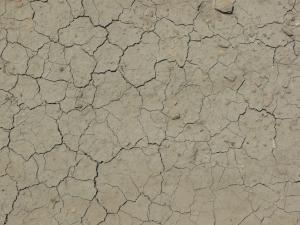 cracked desert textures - Texturelib