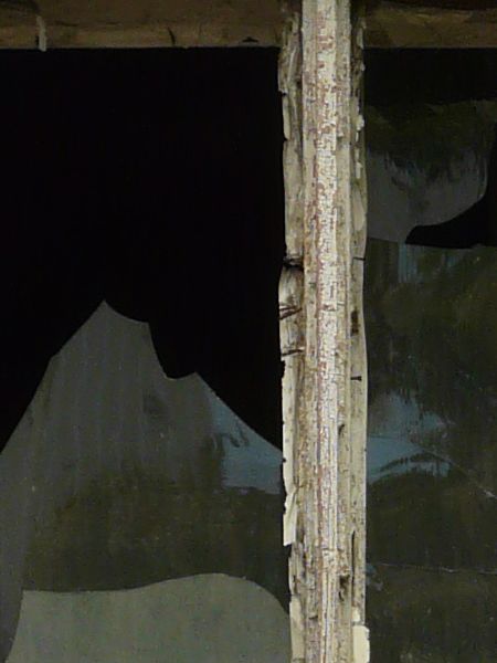 destroyed window texture 0103 - Texturelib