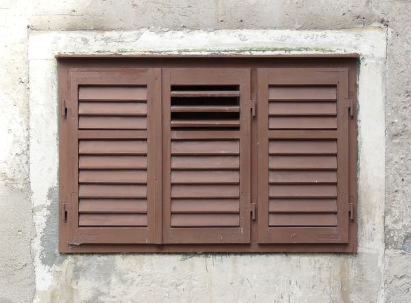 reddish brown window texture 0284 - Texturelib